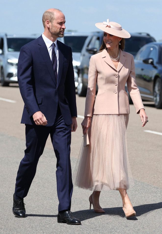 凯特王妃参加国宴美翻天 马克龙这表情…网炸锅 - 人在温哥华网 VanPeople.com