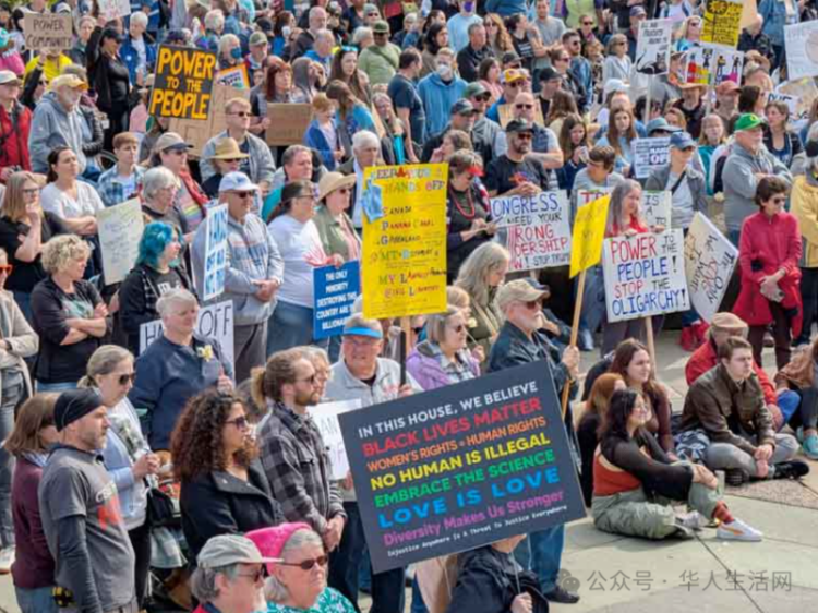 全美近2000地周末爆发“不要国王”大游行 - 人在温哥华网 VanPeople.com
